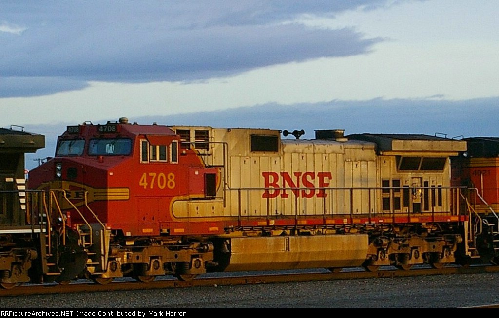 BNSF 4708